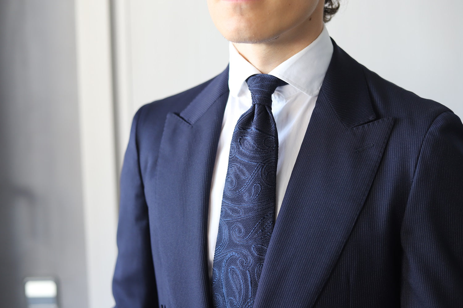 Corbatas para Traje Azul: Las Mejores y más Elegantes – Hussars